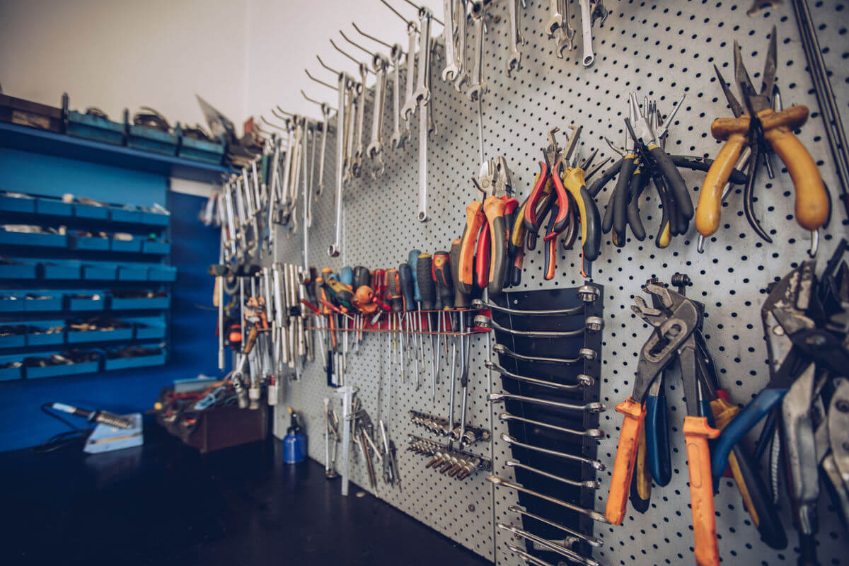 What to Include In Your Ultimate Home Workshop | Endeavour Lotteries